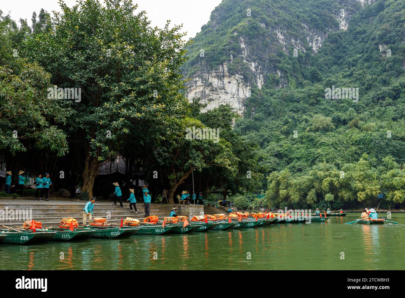 Vietnamese tours hi-res stock photography and images - Alamy