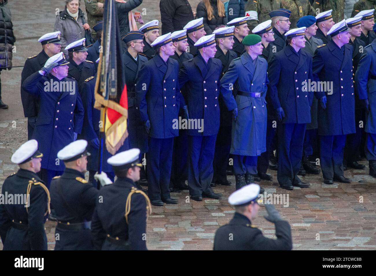 Stralsund, Germany. 14th Dec, 2023. Bundeswehr recruits during the ...