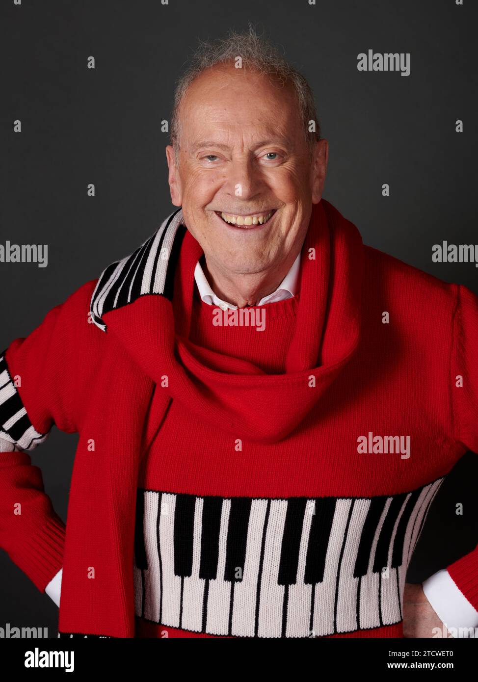 Gyles Brandreth at The Oldie Literary Lunch 12-12-23 Stock Photo - Alamy