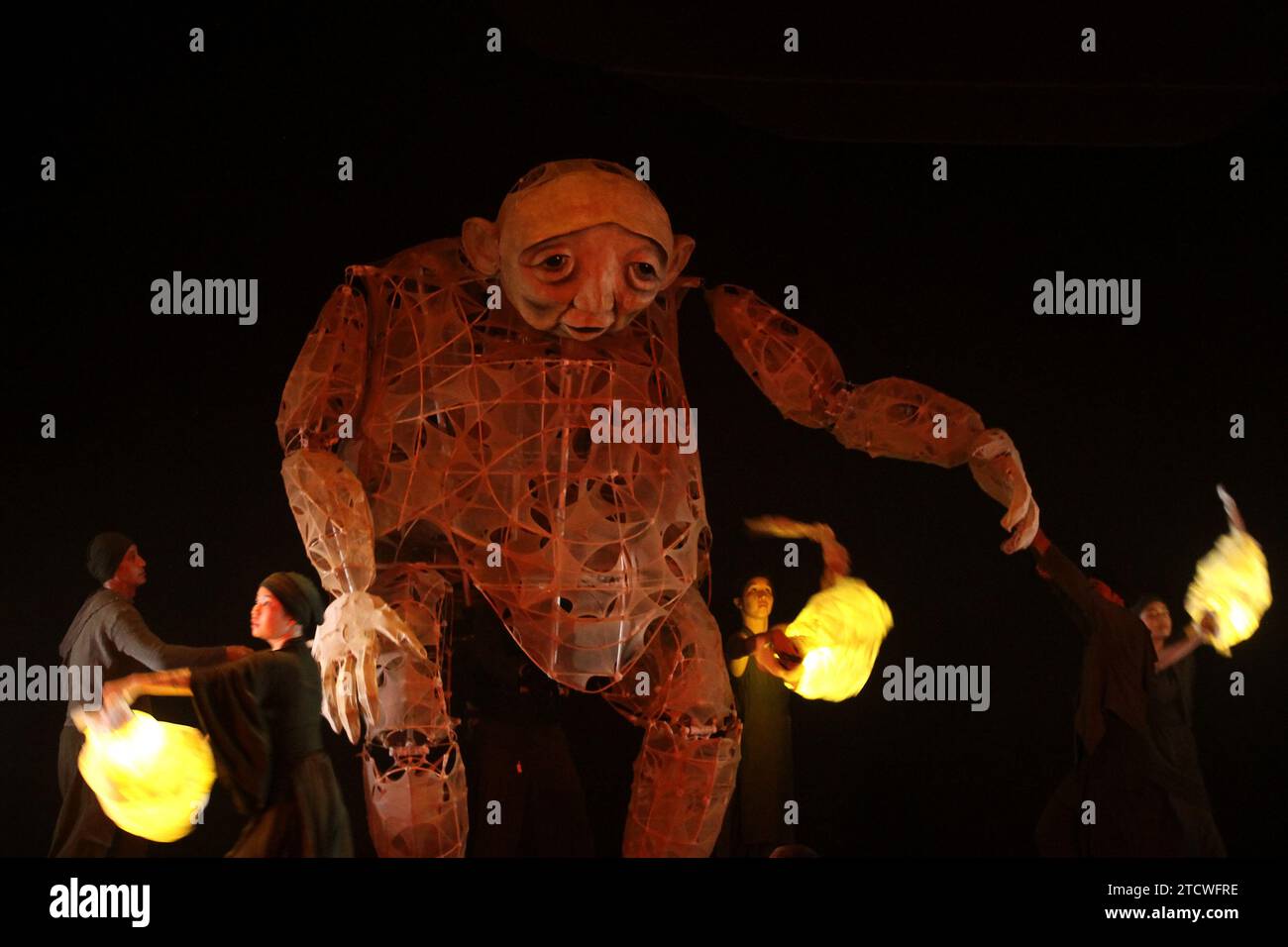 Papermoon puppet hi-res stock photography and images - Alamy