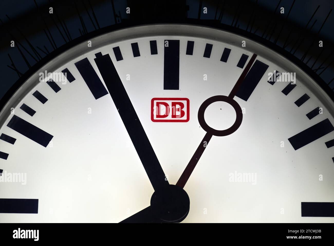 Db font hi-res stock photography and images - Alamy