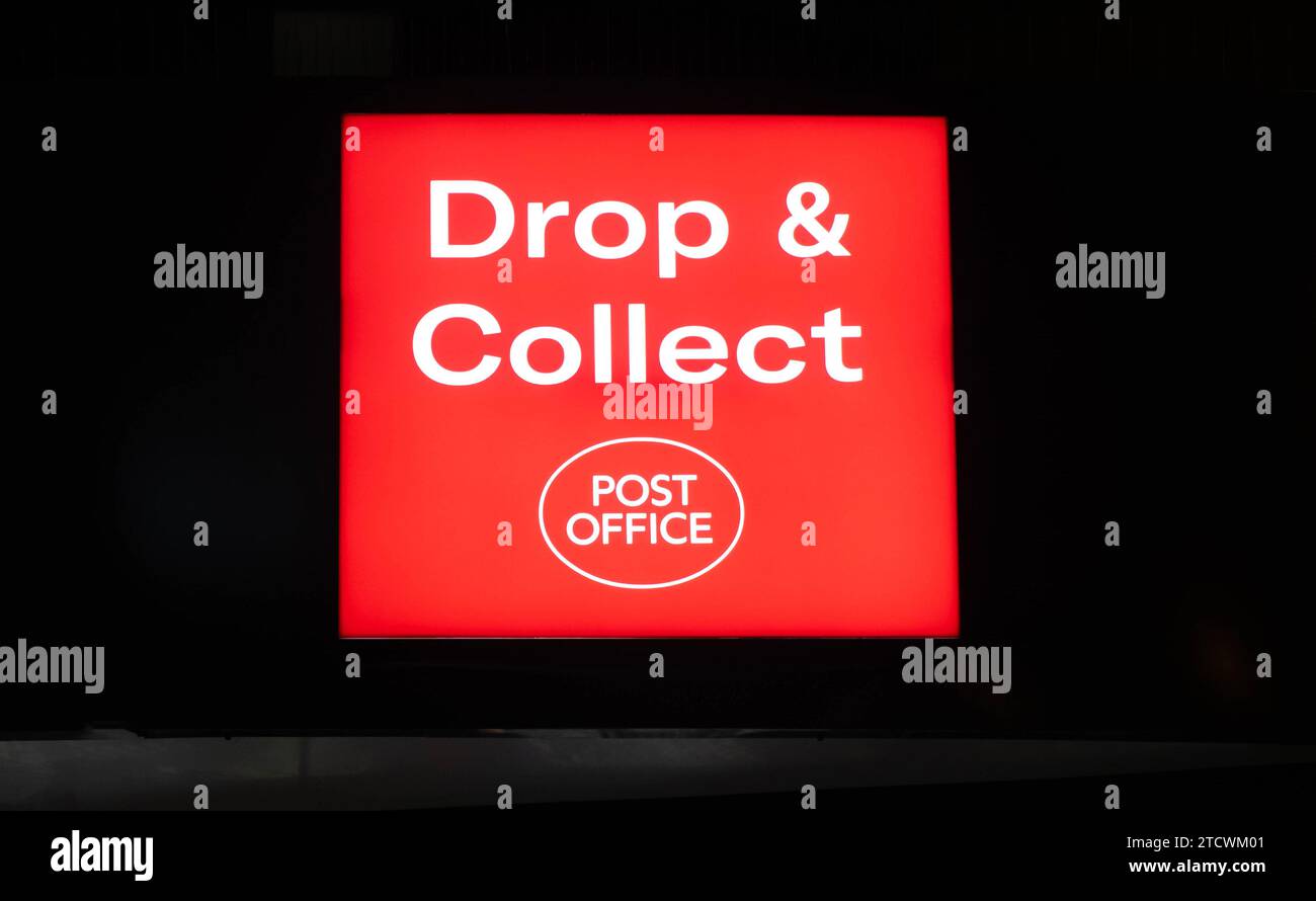 Delivery entrance sign hi-res stock photography and images - Alamy