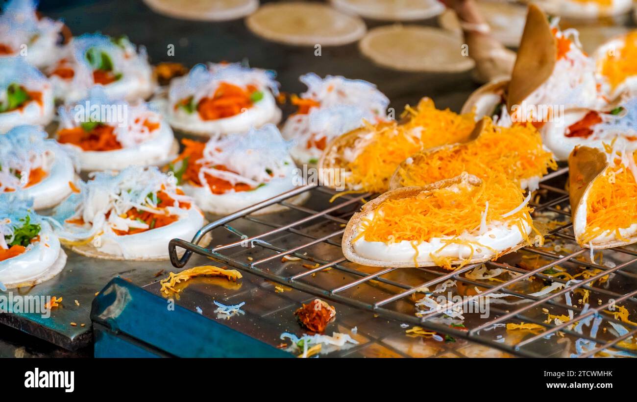Whipping egg whites sugar hi-res stock photography and images - Alamy