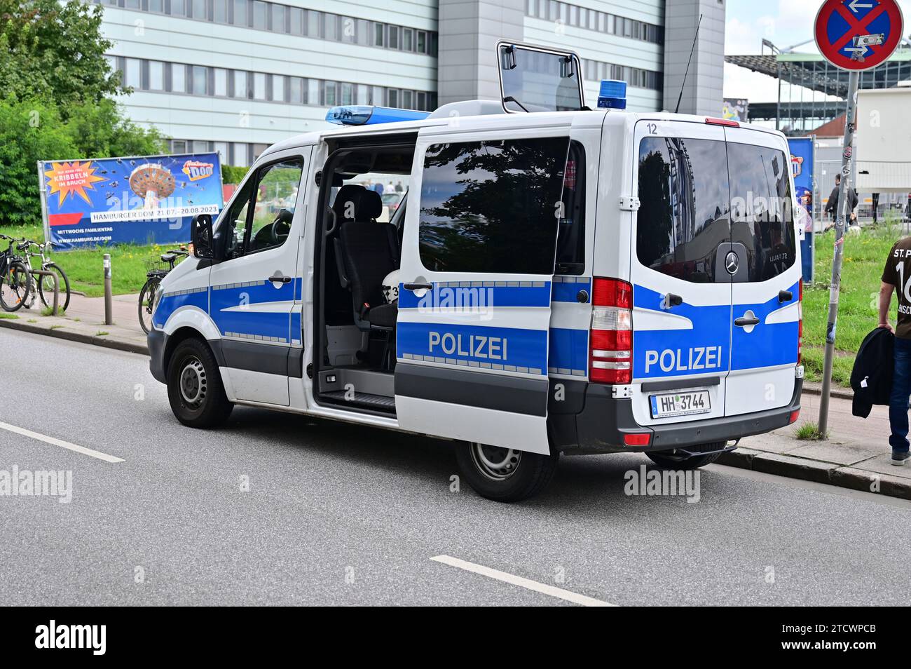 A police vehicle in Hamburg during an operation Stock Photo - Alamy