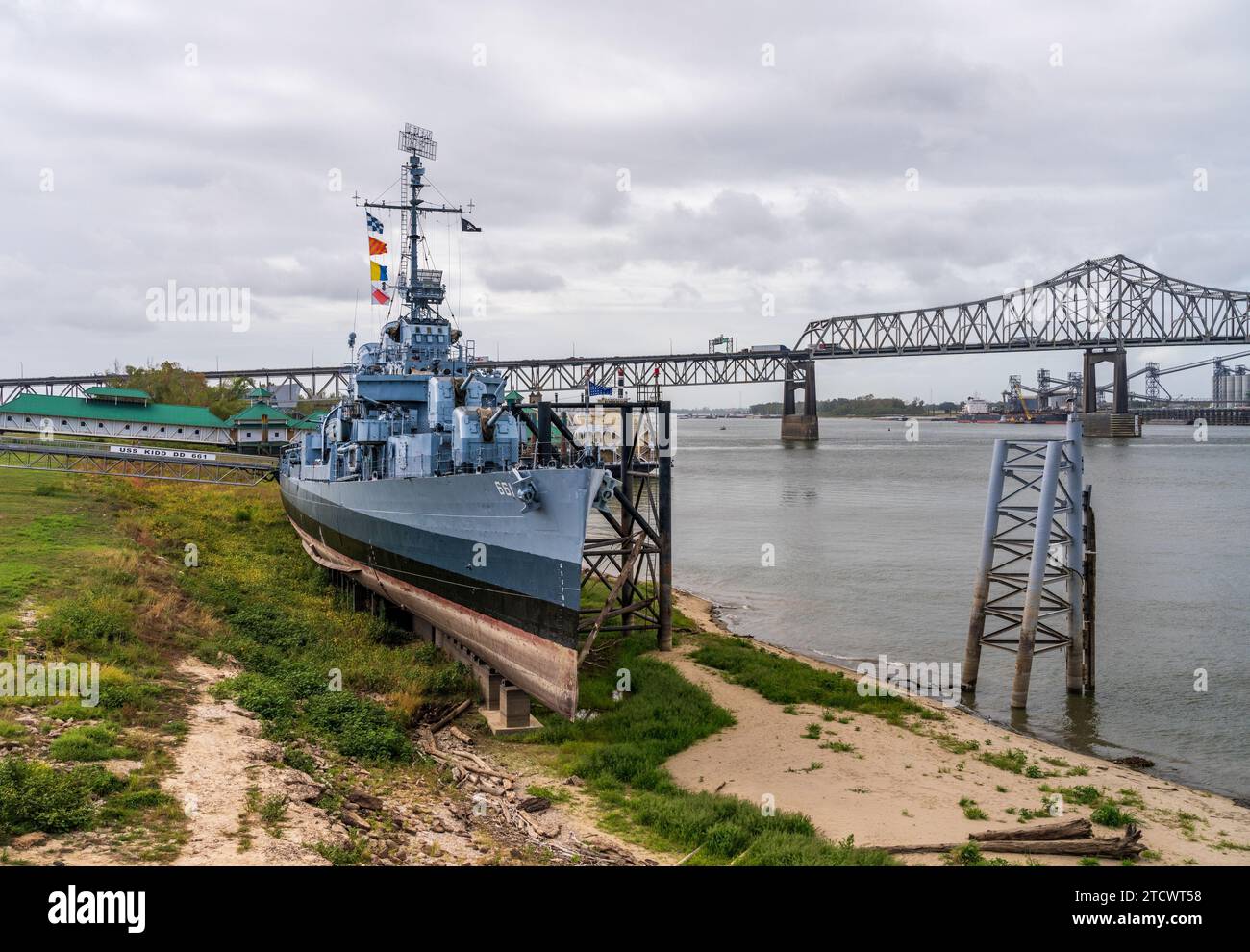 Uss kidd hi-res stock photography and images - Alamy