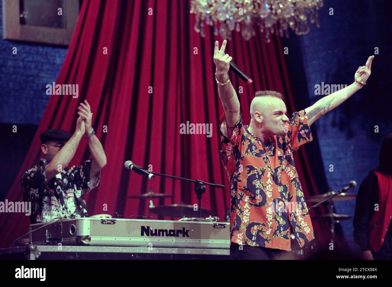 105 night express 2000 hi-res stock photography and images - Alamy