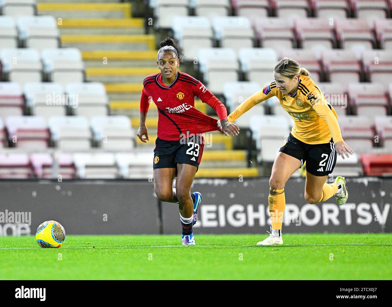 Geyse #23 of Manchester United Women and Courtney Nevin 2# of Leicester ...