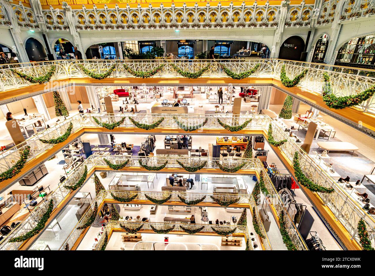 La samaritaine paris hi-res stock photography and images - Alamy