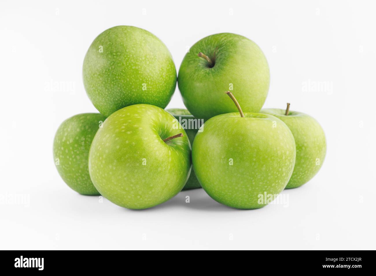 Fresh green apple isolated on white background. Clipping path Stock ...