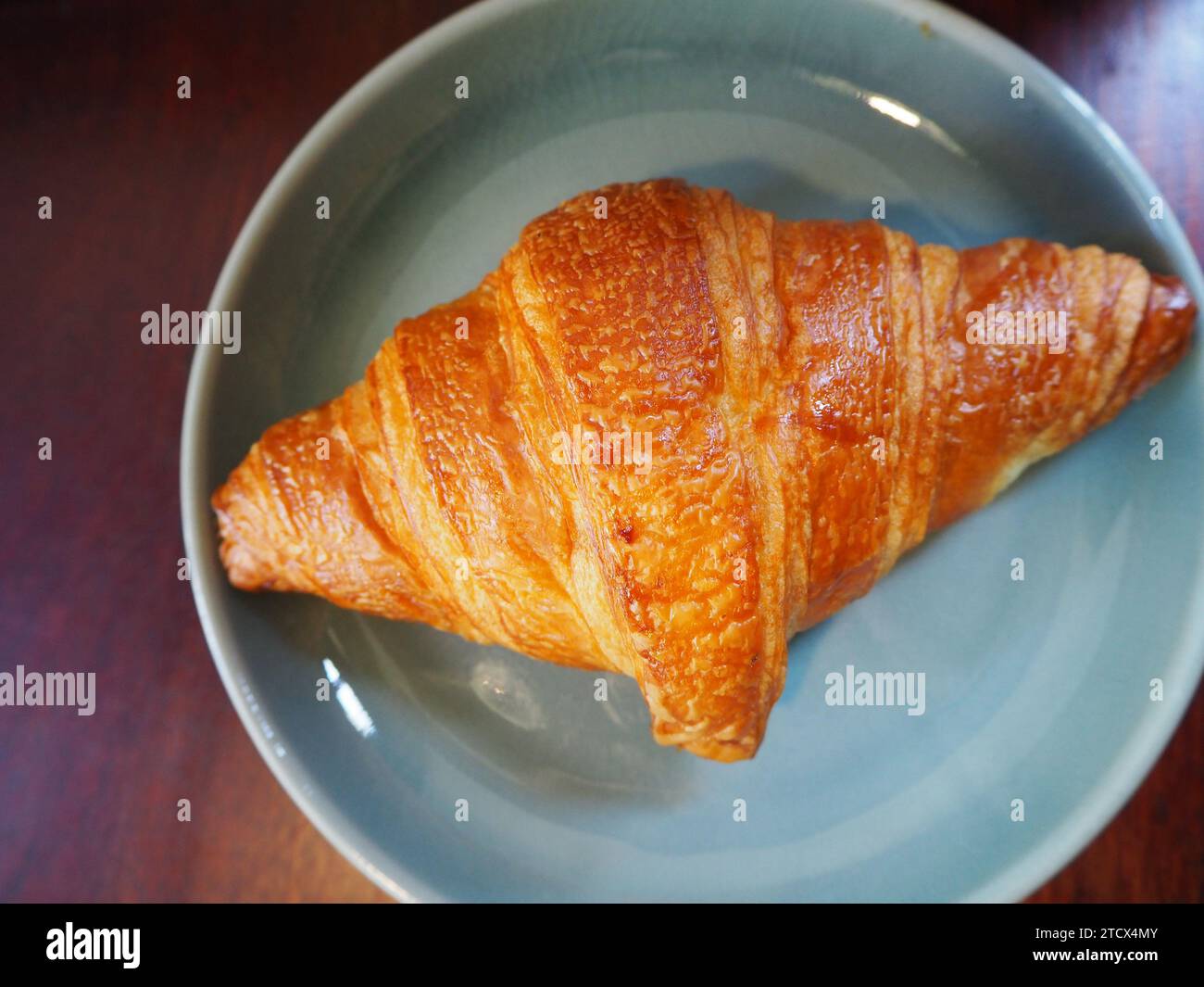 Croissant plain hi-res stock photography and images - Alamy