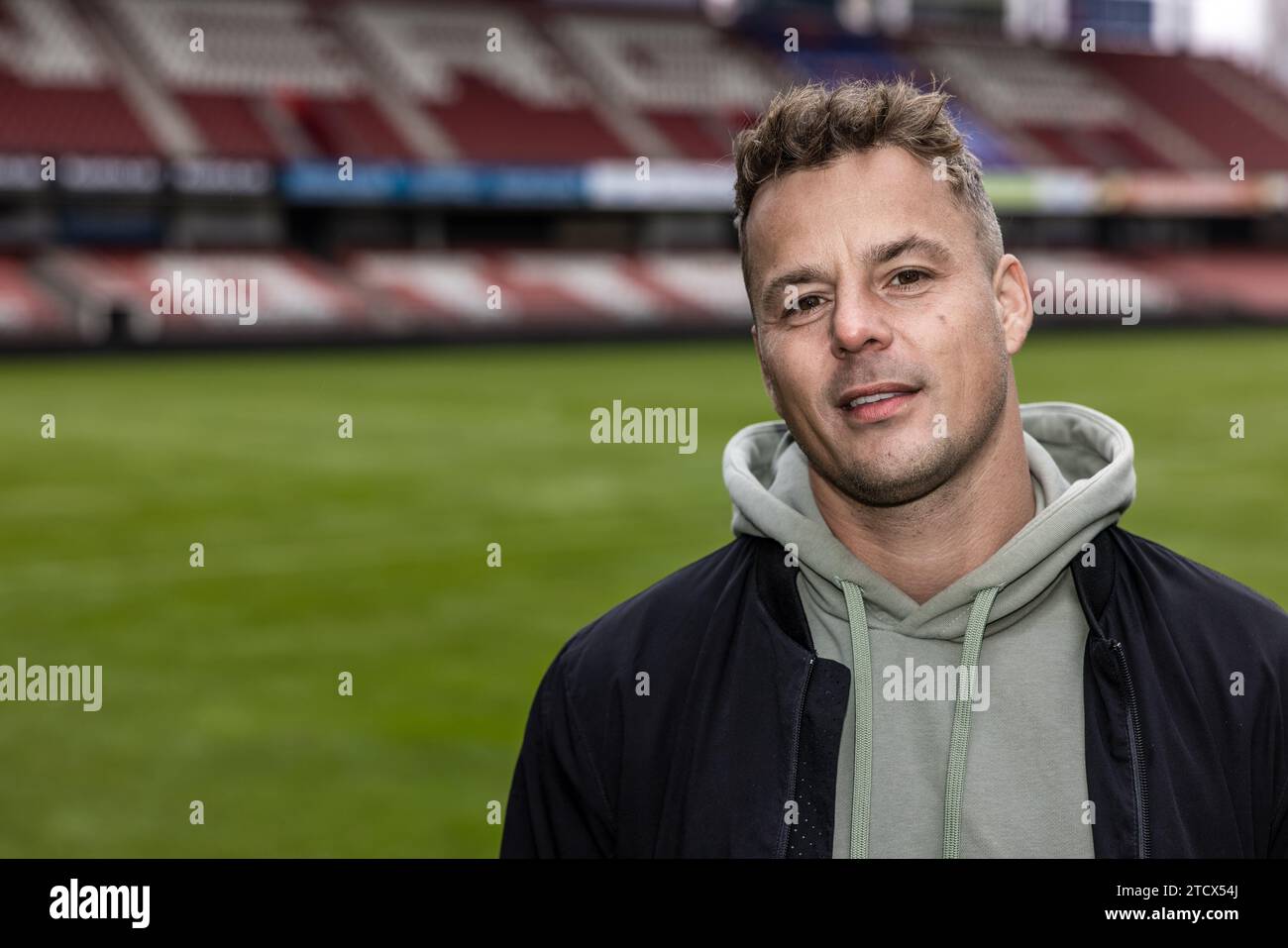 Cottbus, Germany. 14th Dec, 2023. Singer Alexander Knappe stands on the ...