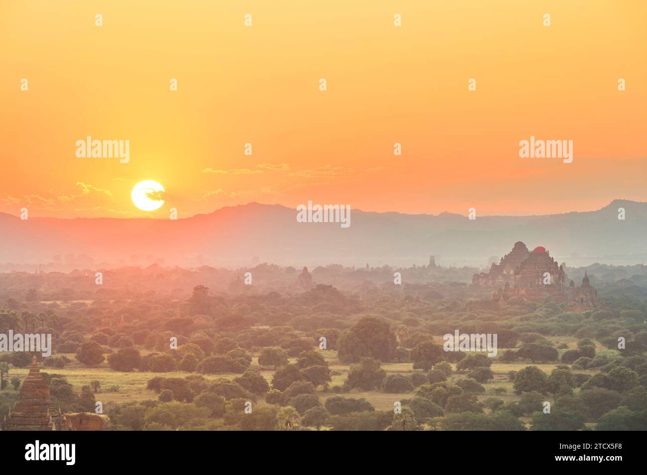 Sunset over the Bagan Valley temples, Myanmar Stock Photo - Alamy