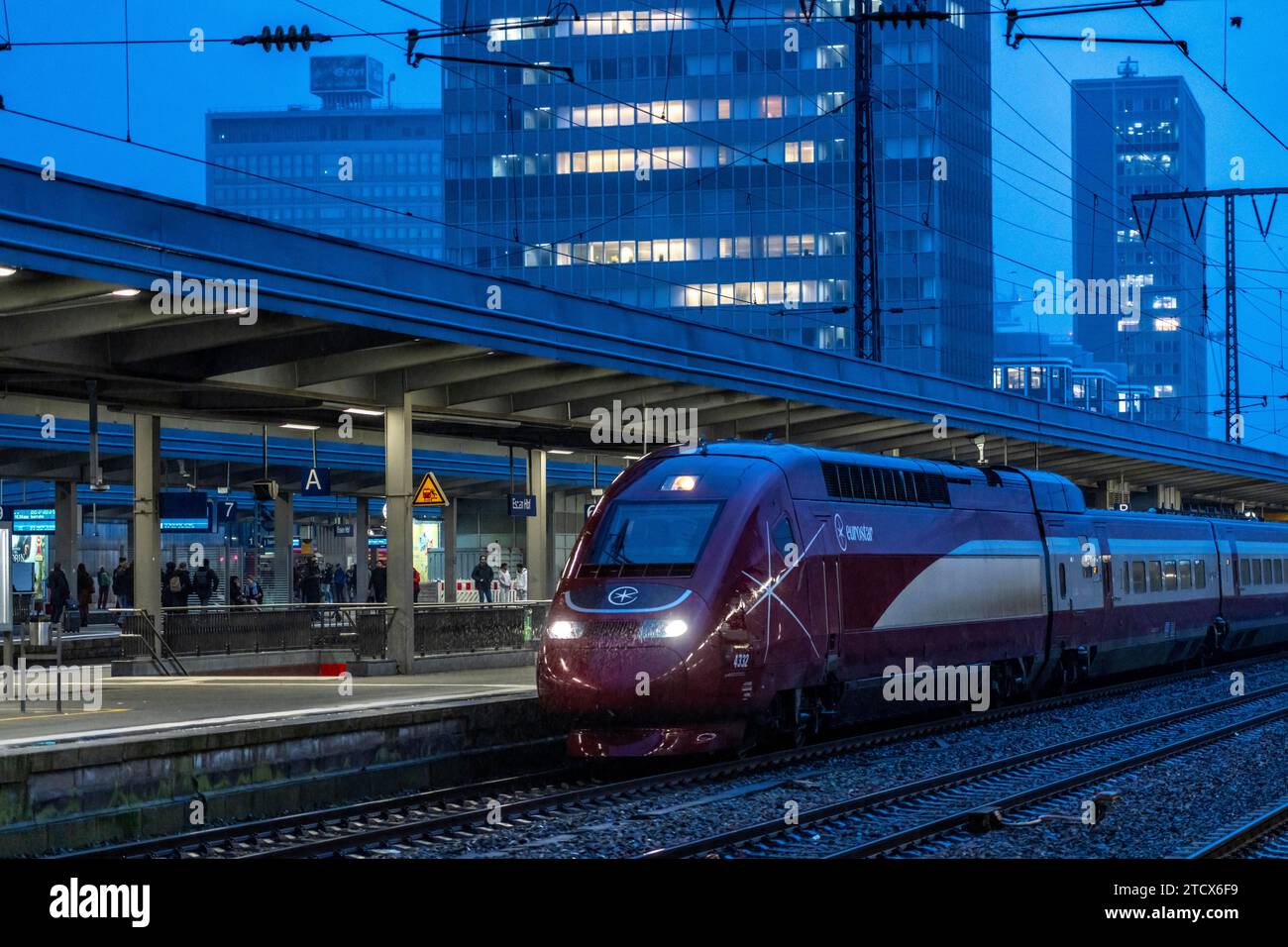 Eurostar train, train traffic, city centre skyline, Essen central ...