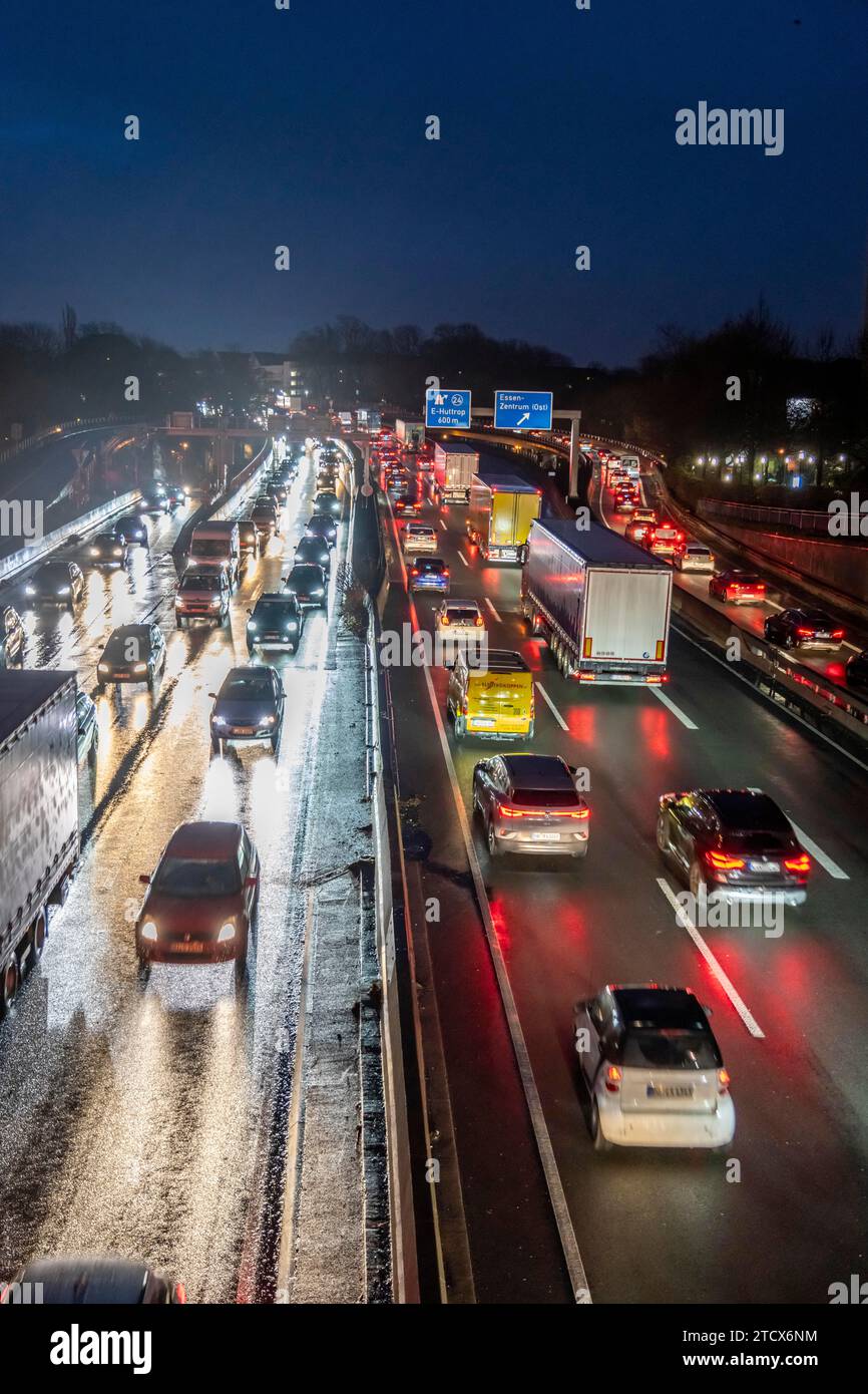 Evening traffic jam on the A40 motorway, city thoroughfare, Essen ...