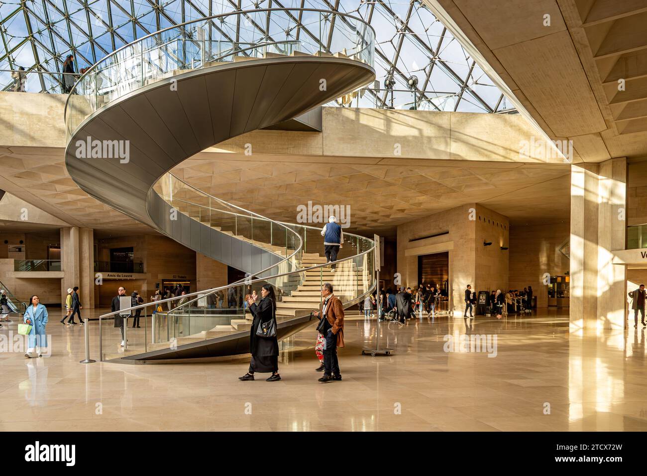 Louvre pyramid from above hi-res stock photography and images - Alamy