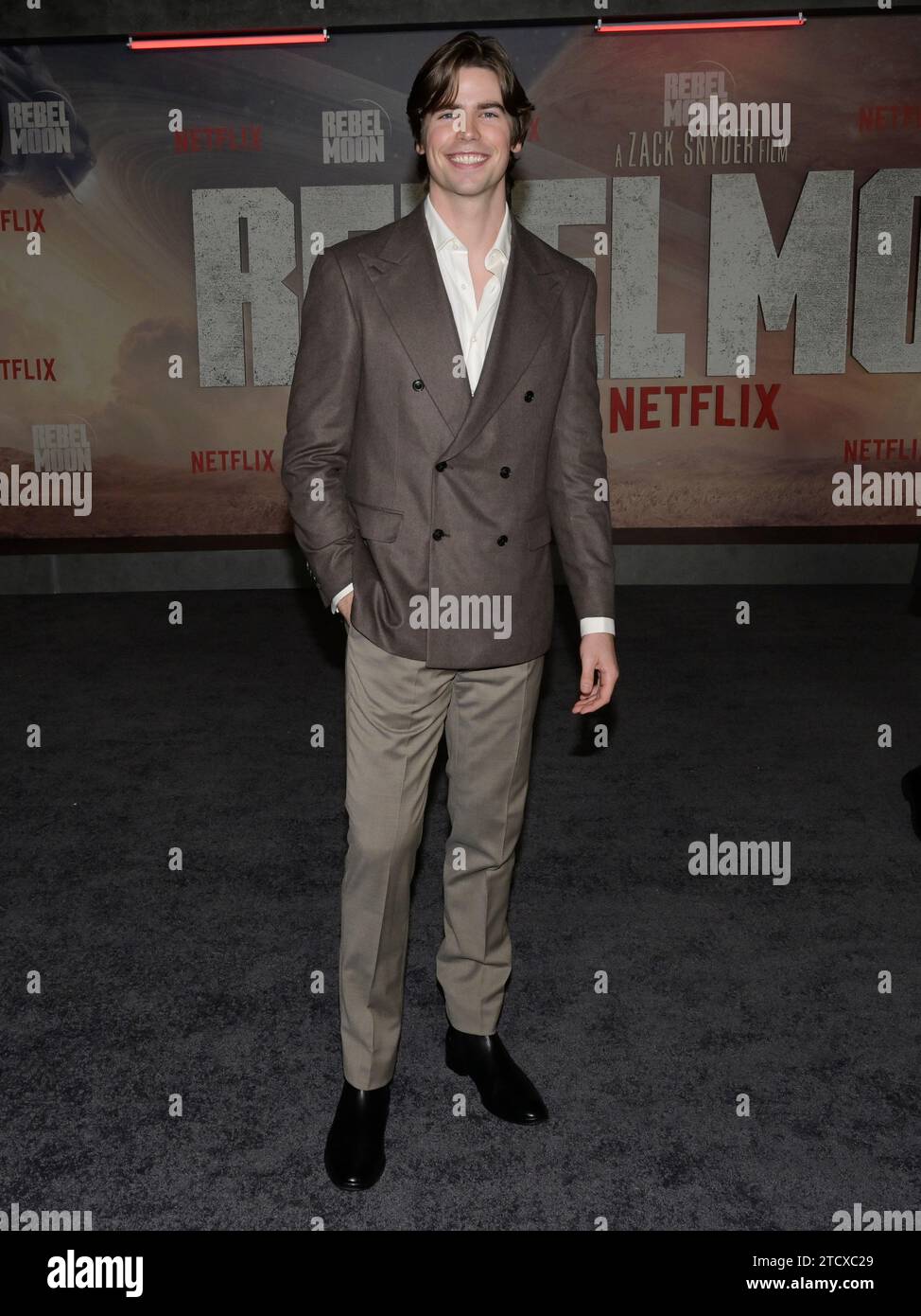 Hollywoood California Usa 13th Dec 2023 Patrick Luwis Los Angeles Premiere Of Netflixs