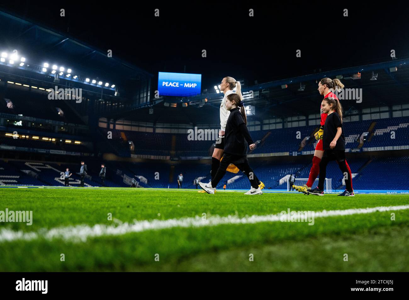 London, UK. 14th Dec, 2023. 231214 Josefine Rybrink and goalkeeper Jennifer Falk of Häcken enter ...