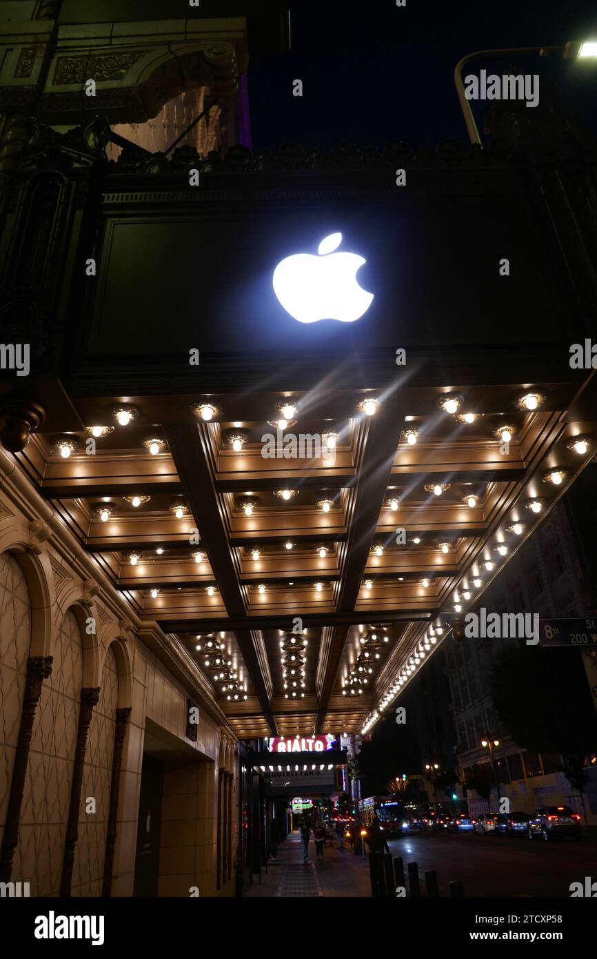 Apple tower theatre hi-res stock photography and images - Alamy