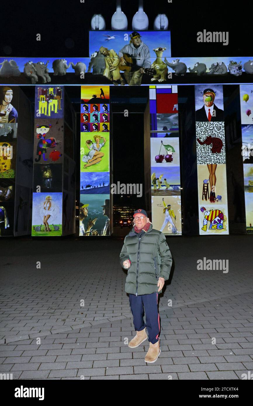 RECORD DATE NOT STATED OTTO WAALKES ERÖFFNET LICHTINSTALLATION 14.12. ...