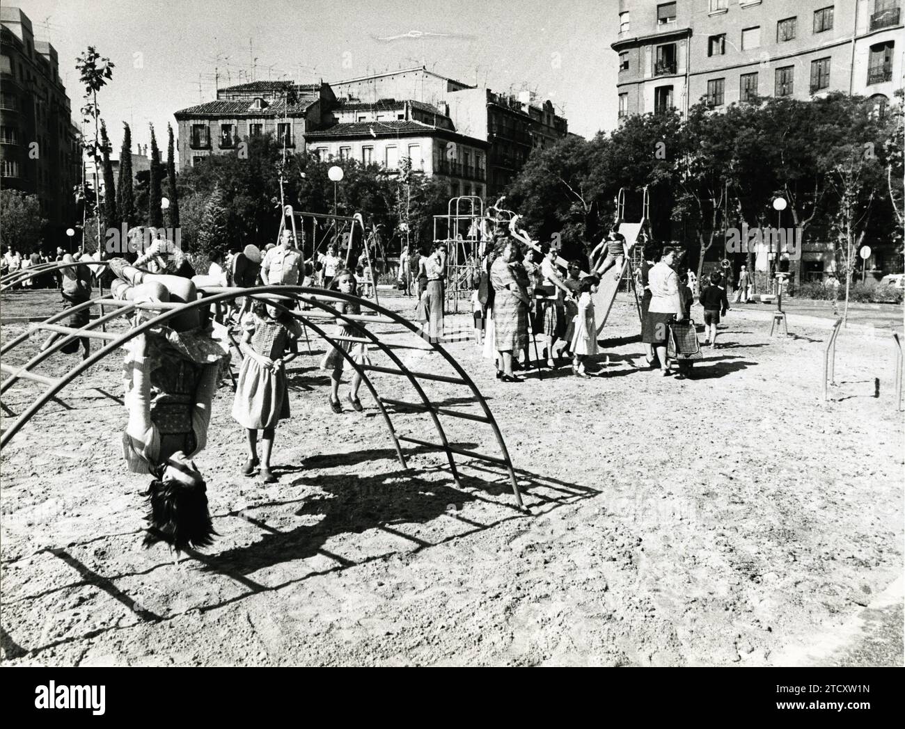07/16/1977 Madrid. Image of the recently inaugurated Plaza de Olavide ...
