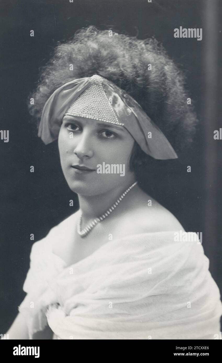 In the Image, a hairstyle from 1924, model of Judith Barbier. Credit ...