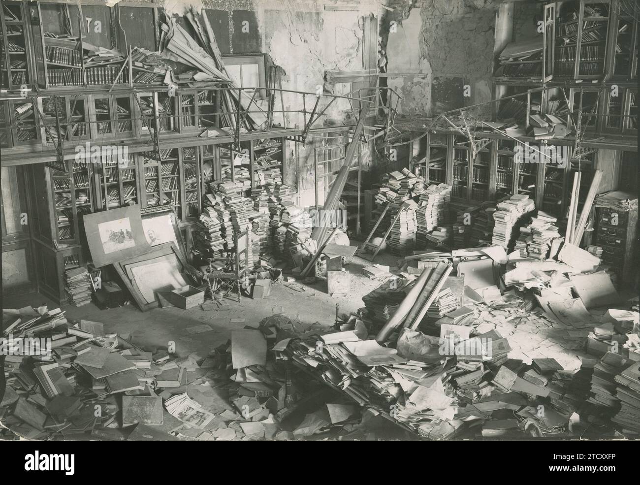 10/01/1936. Toledo (Spain). Spanish Civil War. Destruction caused by ...