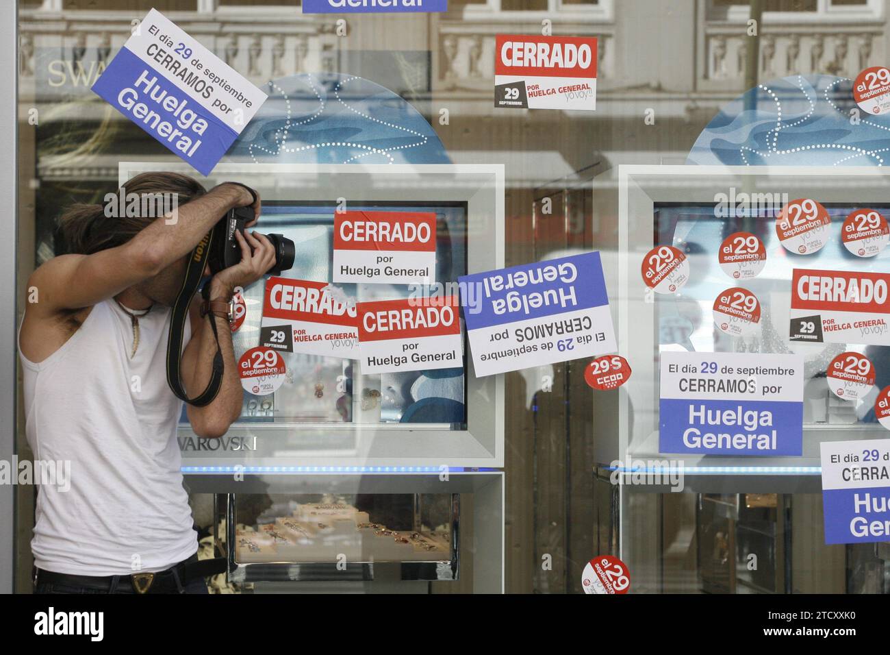 Madrid, 09/29/2010. Morning day of the general strike called by UGT and ...
