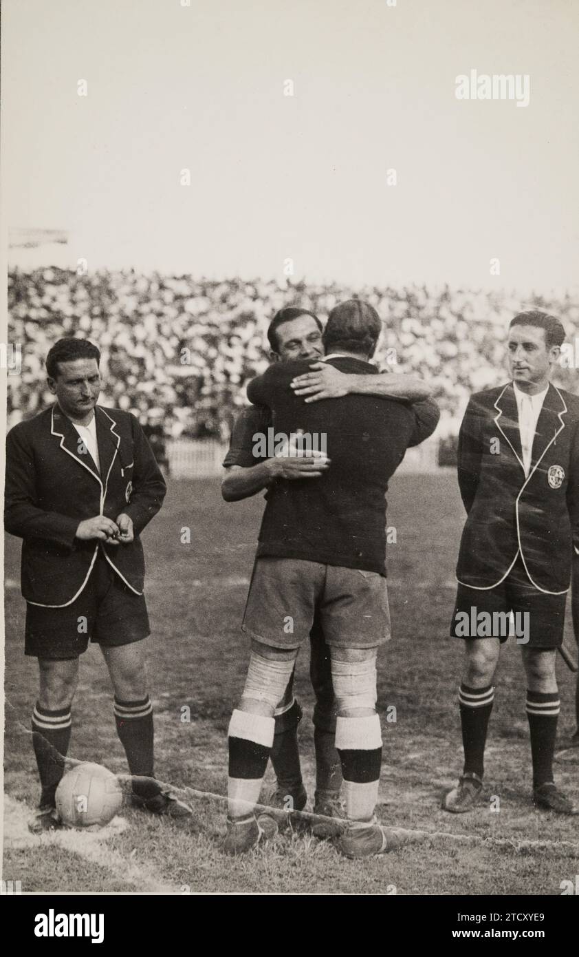 Valencia, 06/21/1936. Final of the President of the Republic Cup played ...