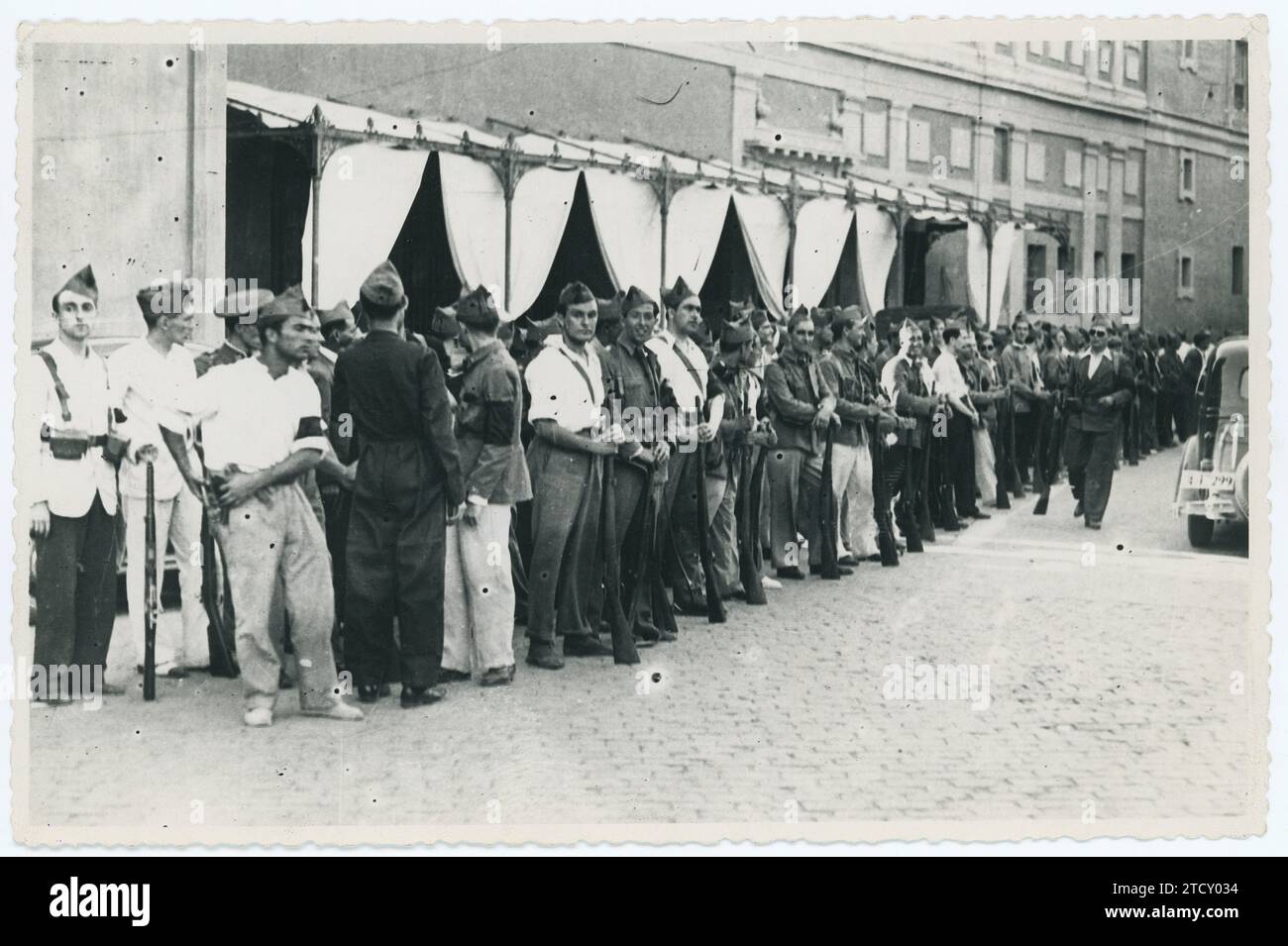 Falangist hi-res stock photography and images - Alamy