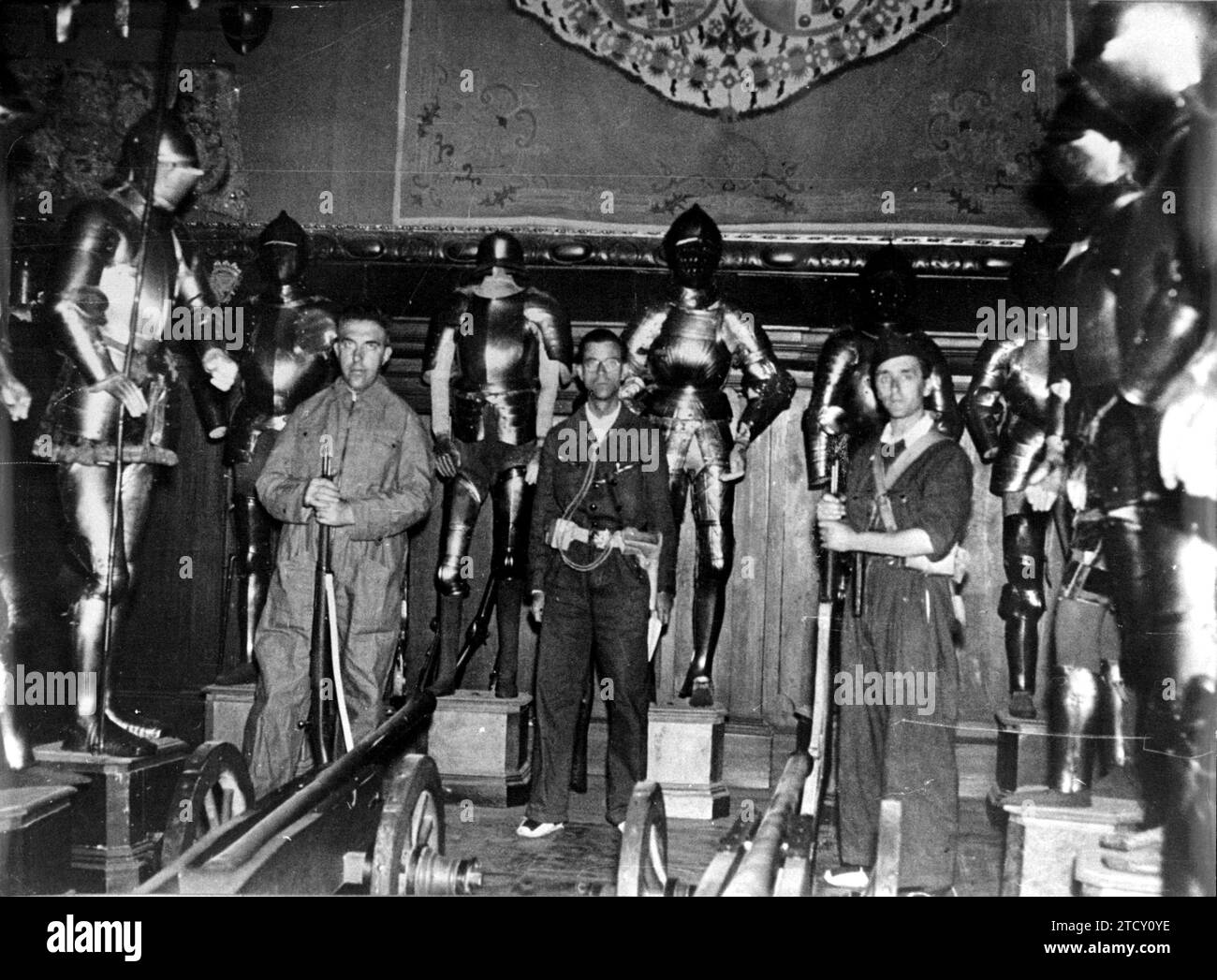 Popular front 1936 Black and White Stock Photos & Images - Alamy