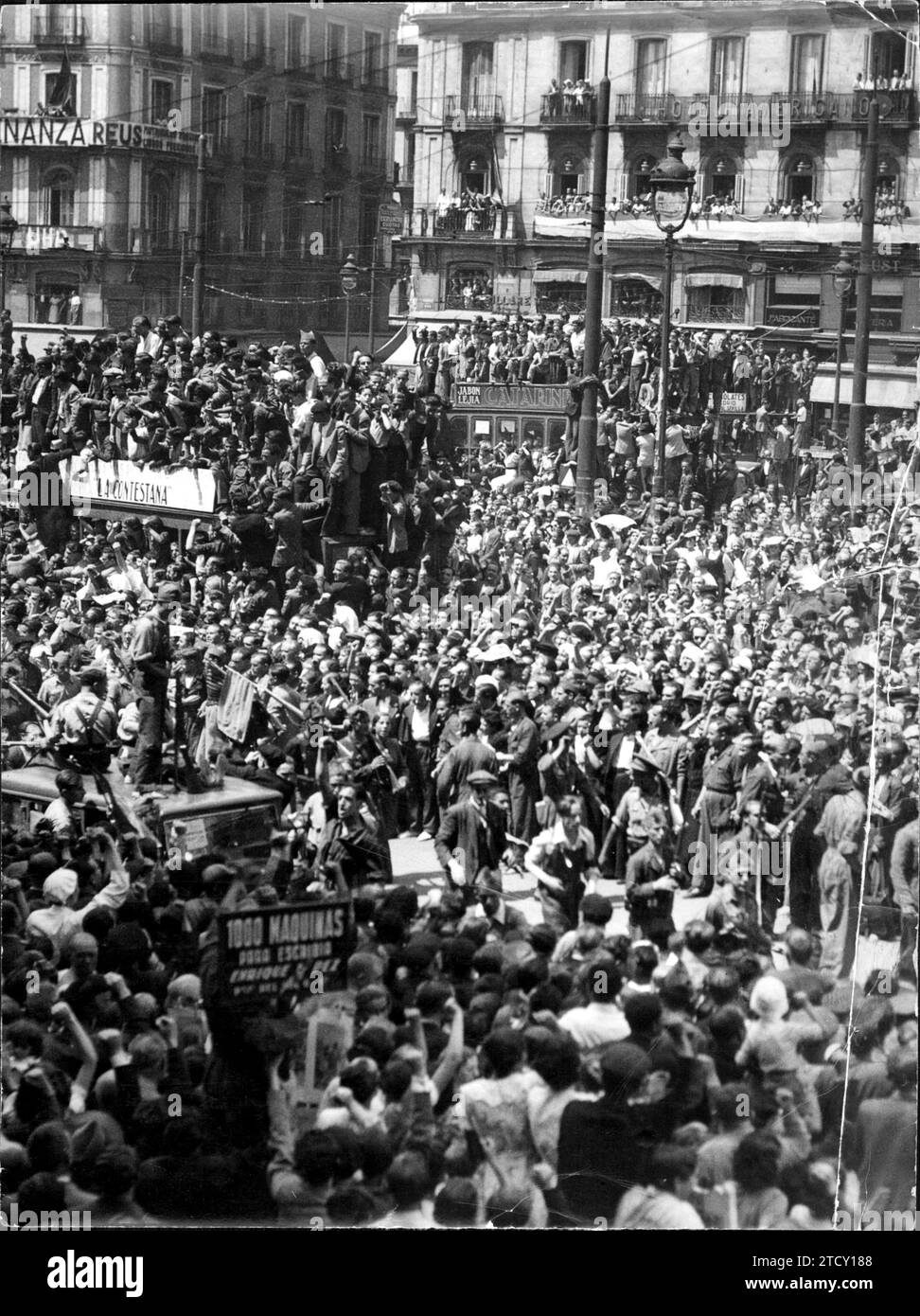 Puerta 20 Black and White Stock Photos & Images - Alamy