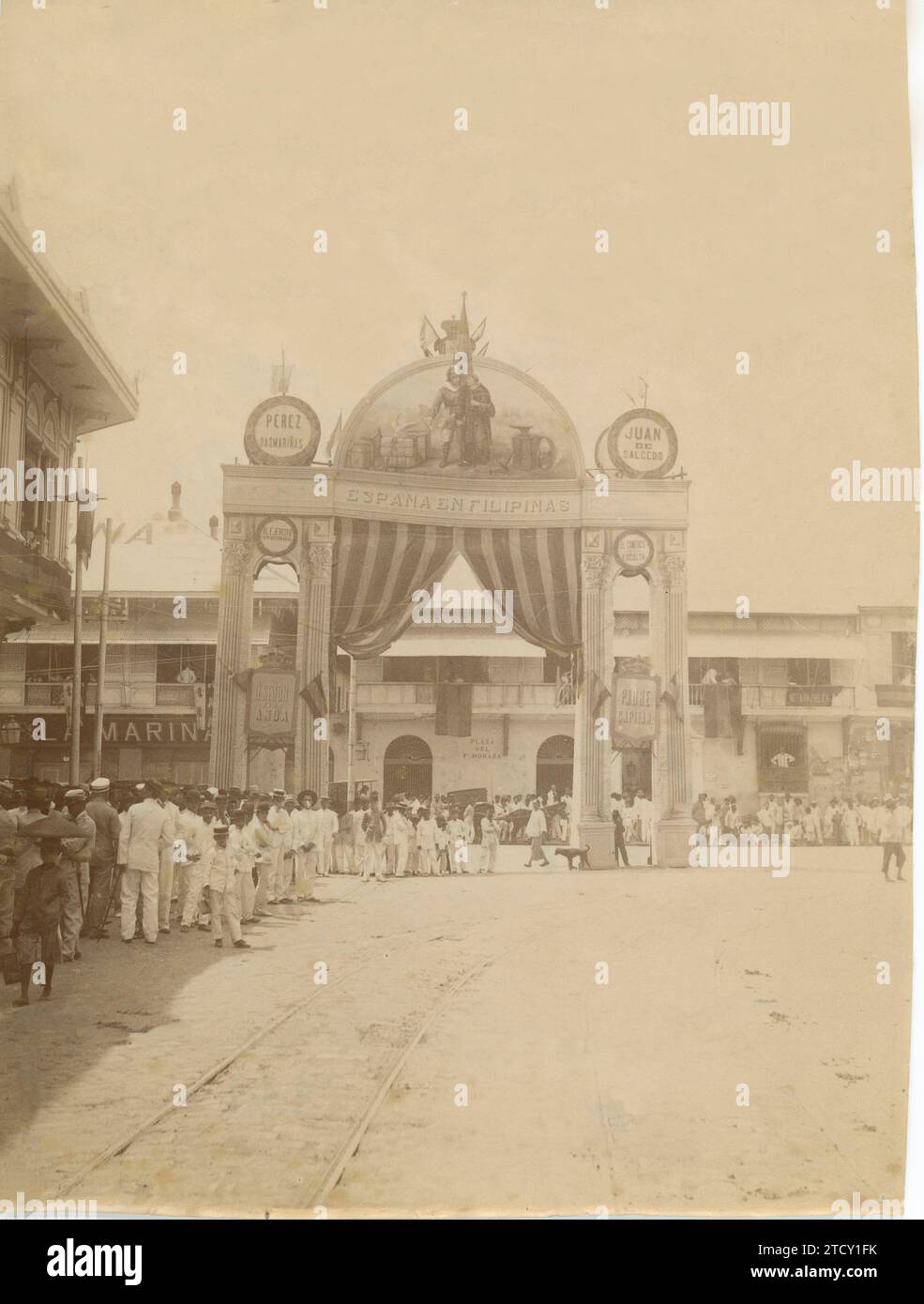 Manila (Philippines), 1896. Philippine War. Arch erected by the ...