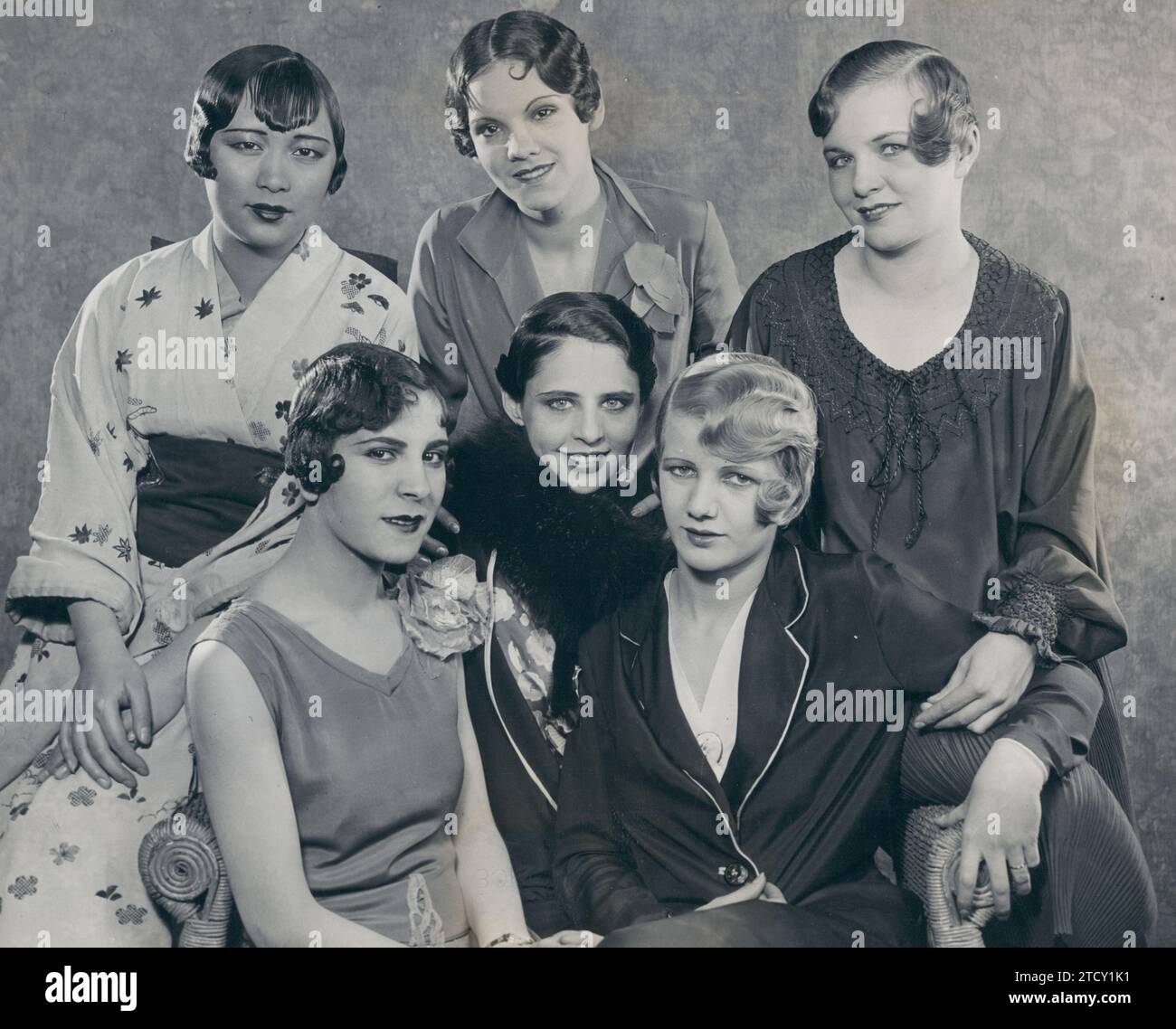 Paris, May 1927. Photograph of hairstyle models from the late 1920s ...