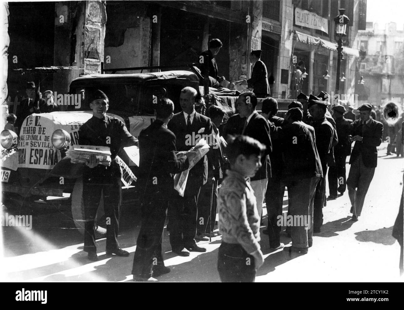 Falangist hi-res stock photography and images - Alamy