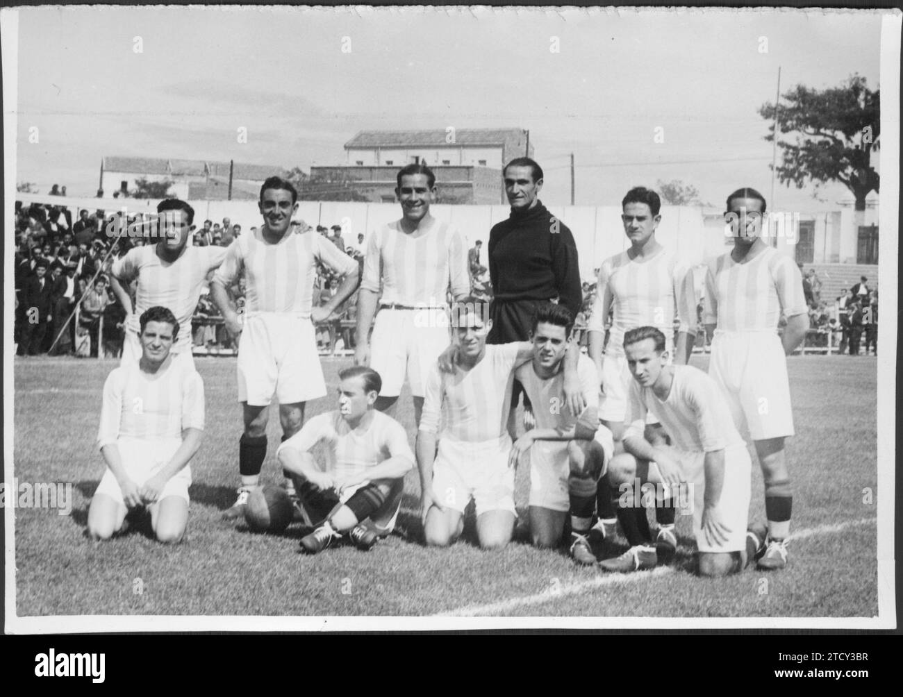 The Valladolid sports club in the 1933-1934 season. Credit: Album ...