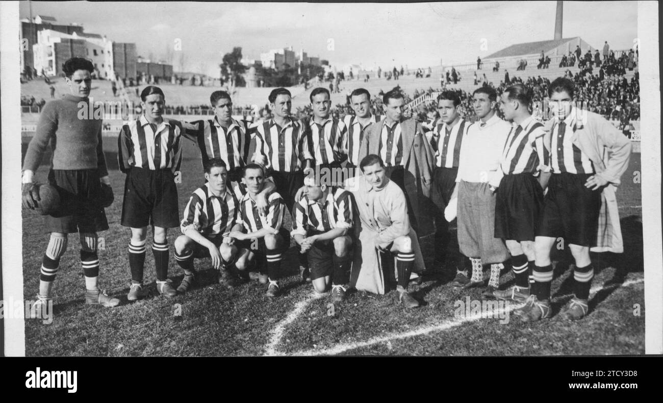 Cup sieve Black and White Stock Photos & Images - Alamy