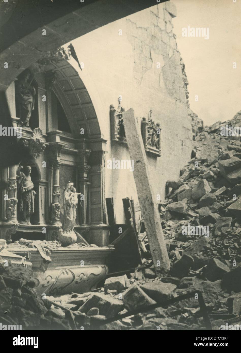 Munguía (Vizcaya), May 1937. Spanish Civil War. The destroyed church ...