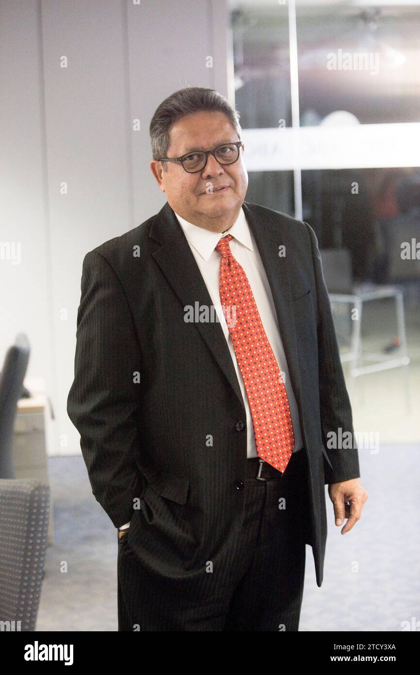 Oswaldo munoz hi-res stock photography and images - Alamy