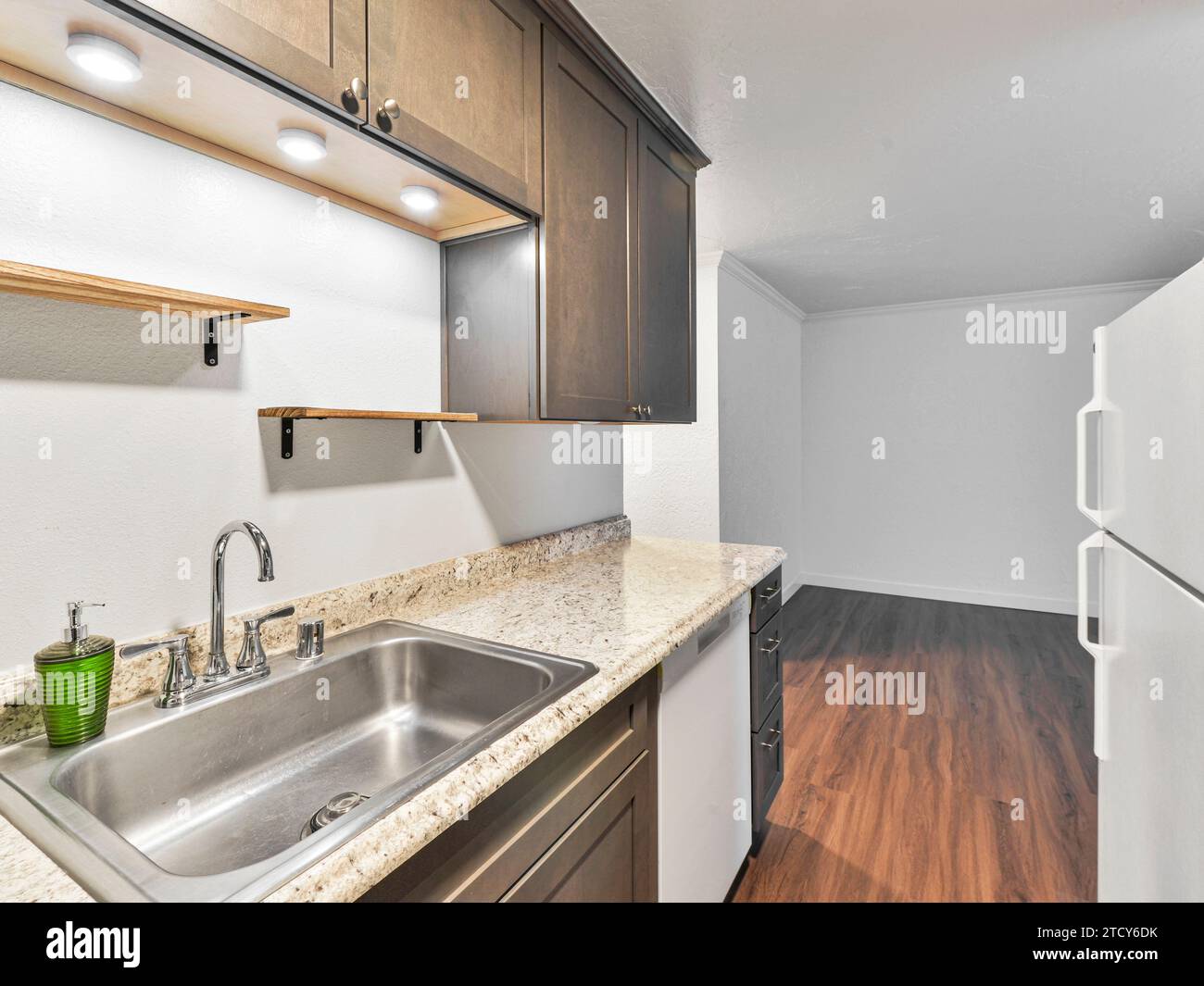 Luxury real estate kitchen hi-res stock photography and images - Alamy