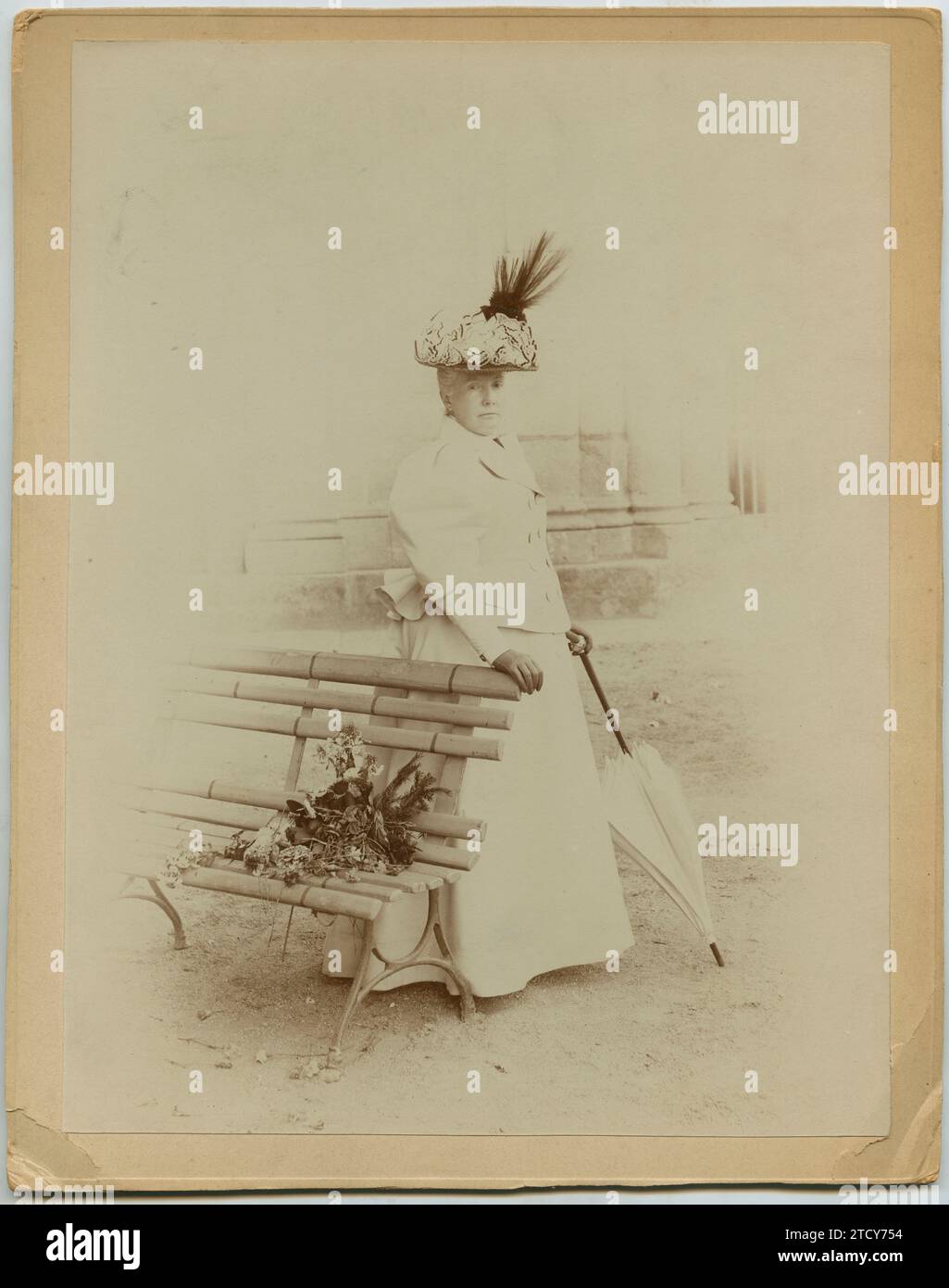 01/01/1895. A photograph of the Infanta Isabel de Borbón, popularly ...