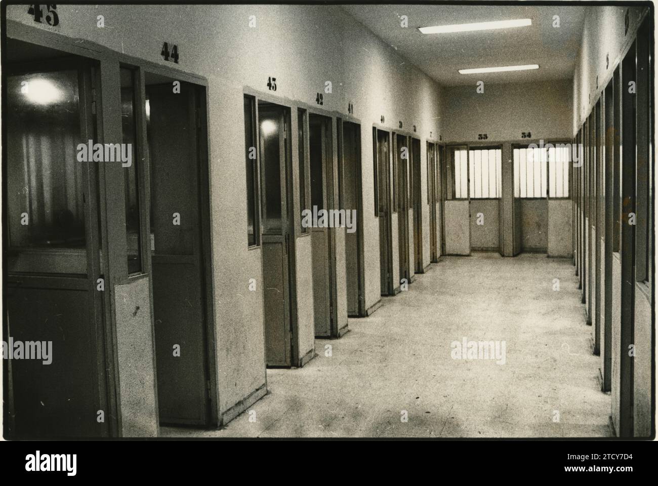 Barcelona, 1988. La Cárcel Modelo in a report about the interior of the ...