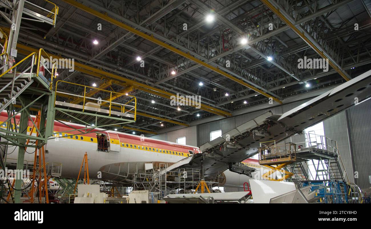 Madrid, 01/18/2016. Iberia area. Aircraft maintenance hangar 6. Photo ...