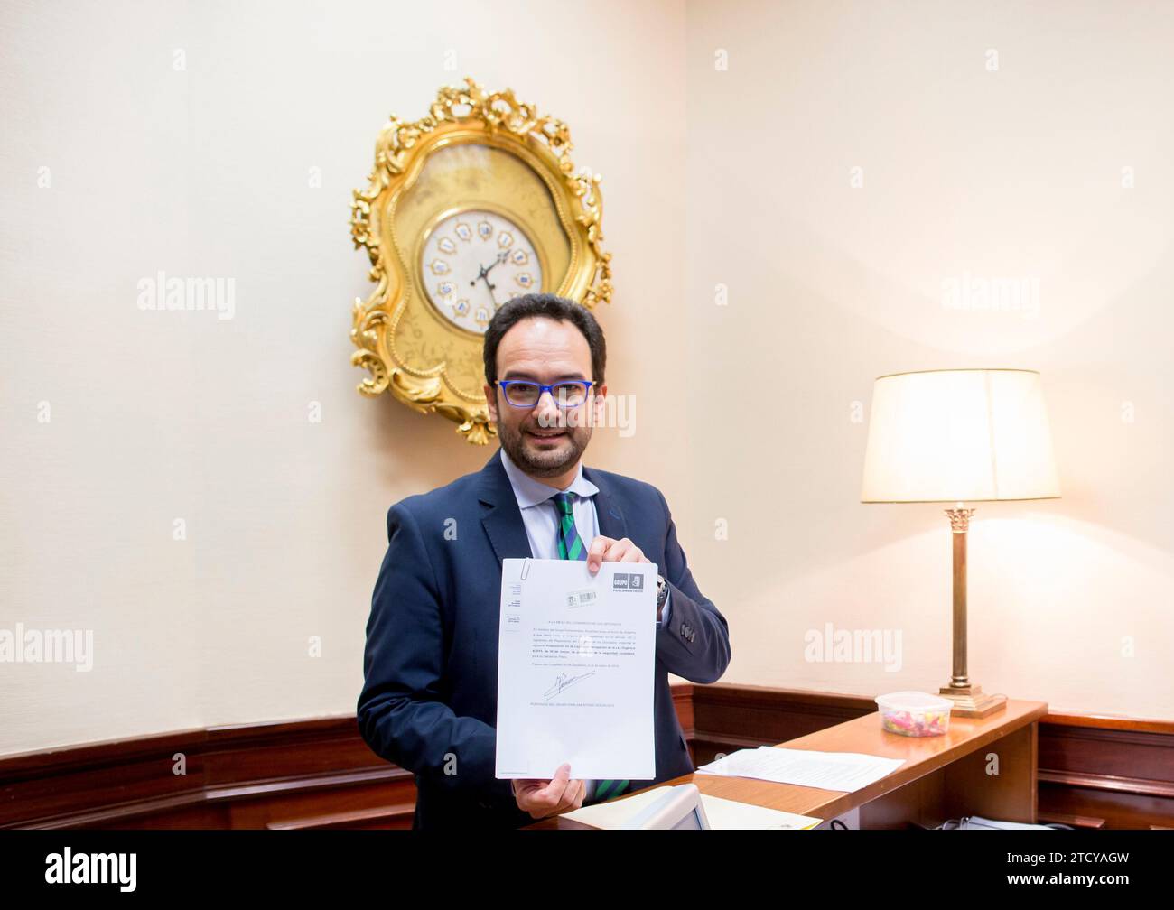 Madrid, 01/20/2016. Antonio Hernando registers 10 initiatives in ...