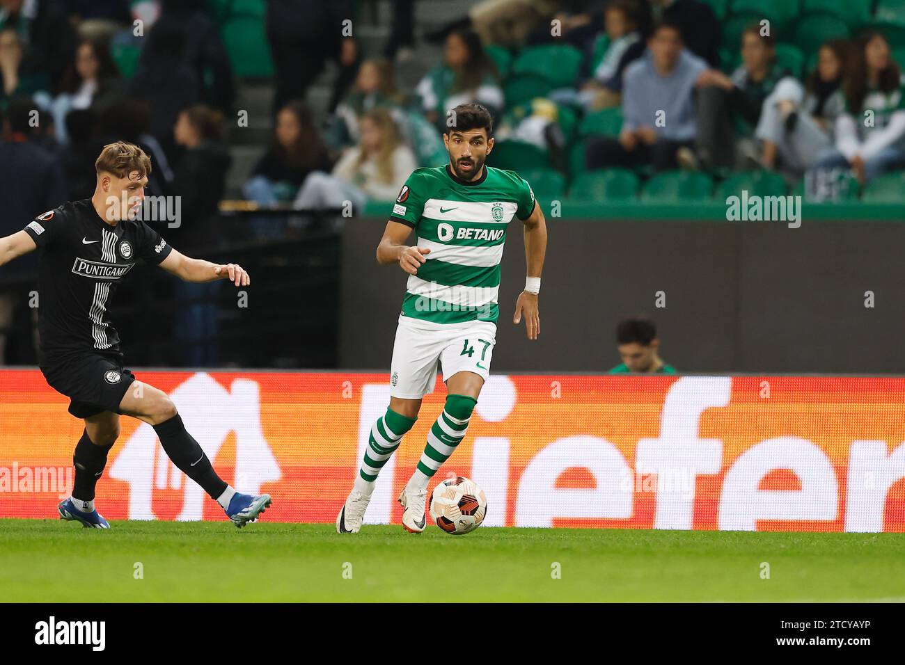Lisbon, Portugal. 14th Dec, 2023. Ricardo Esgaio (SportingCP) Football ...