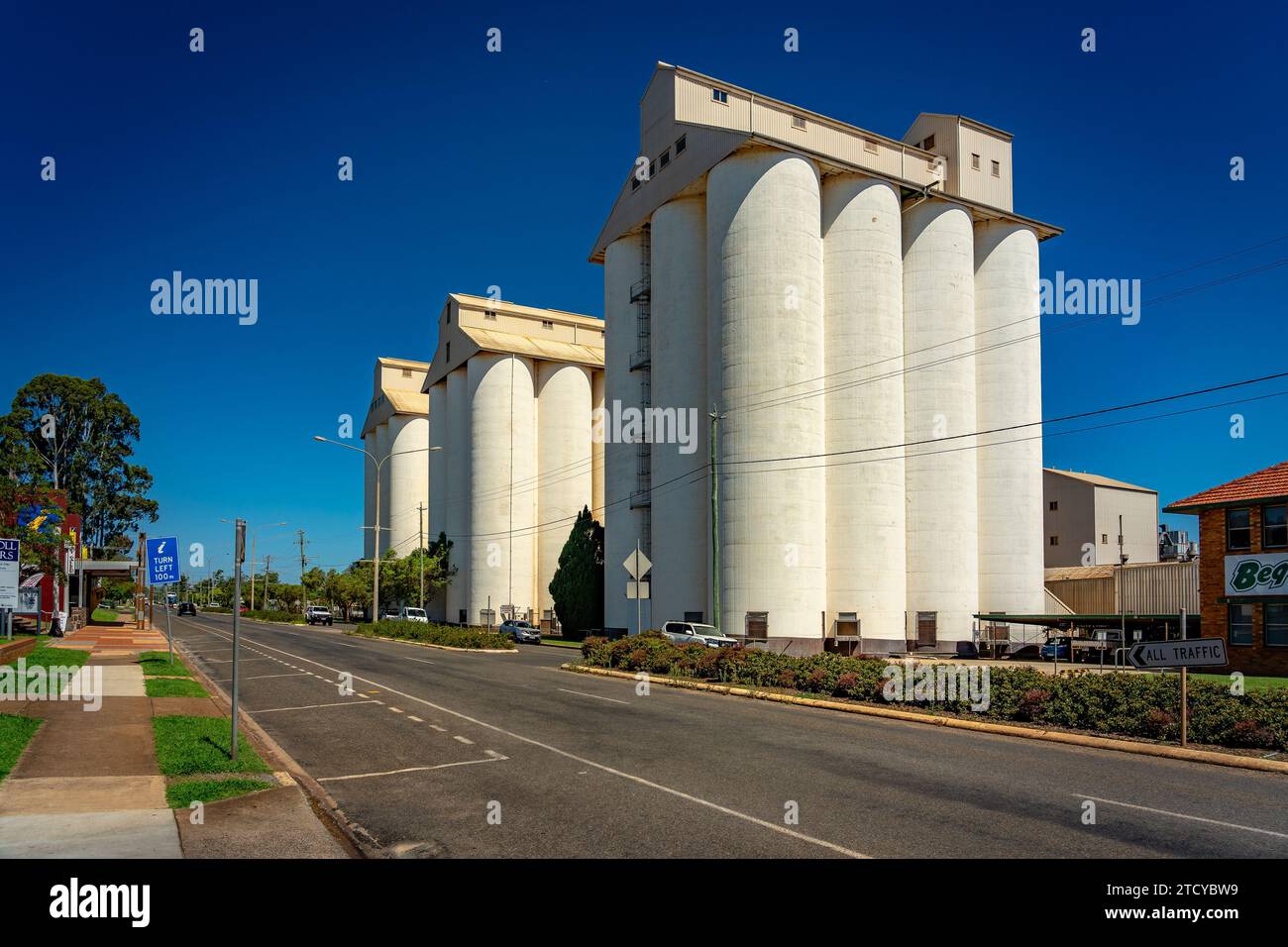 Kingaroy, QLD, Australia - Kingaroy Peanut Silos Stock Photo - Alamy