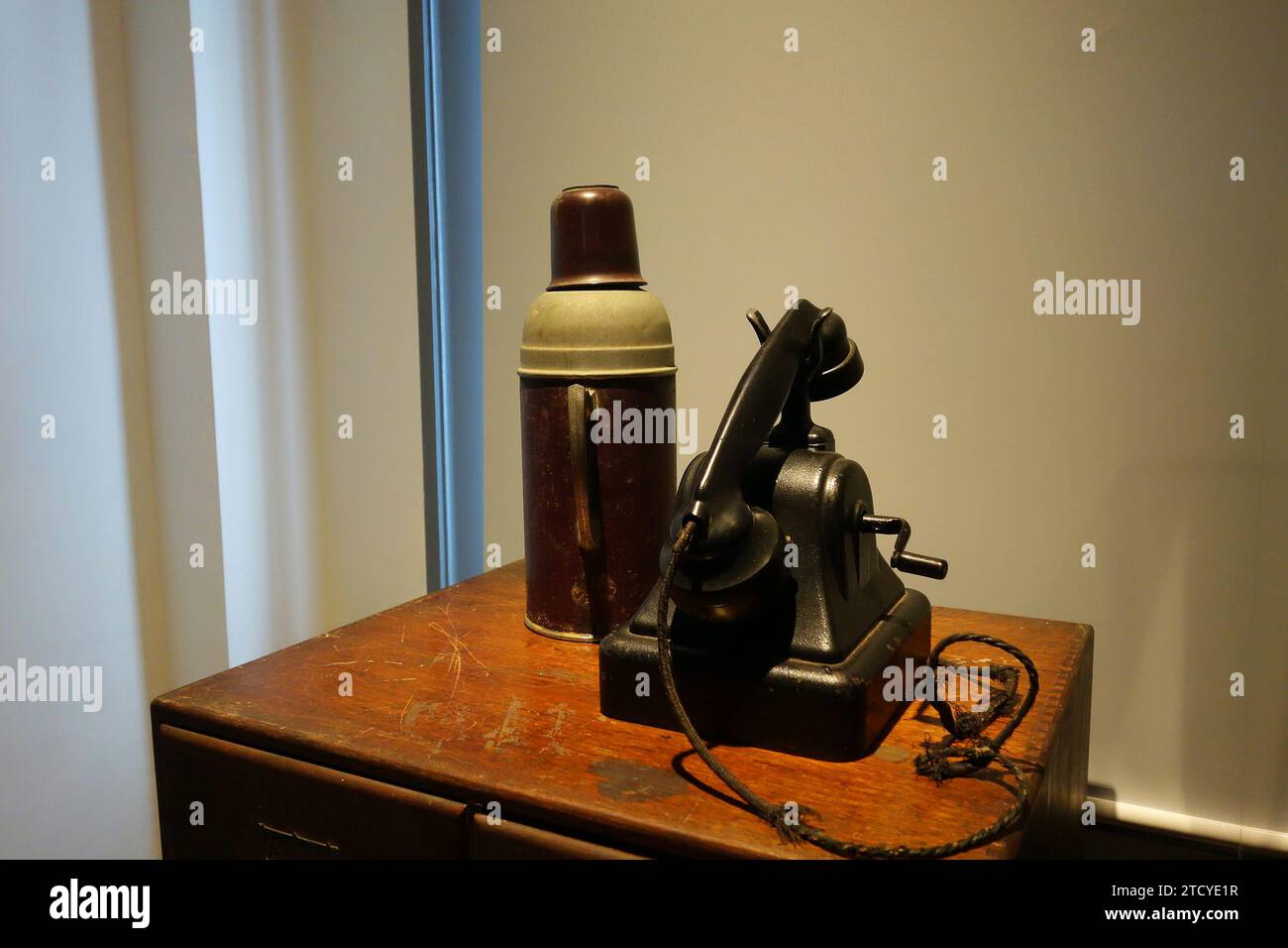Old chinese phone hi-res stock photography and images - Alamy