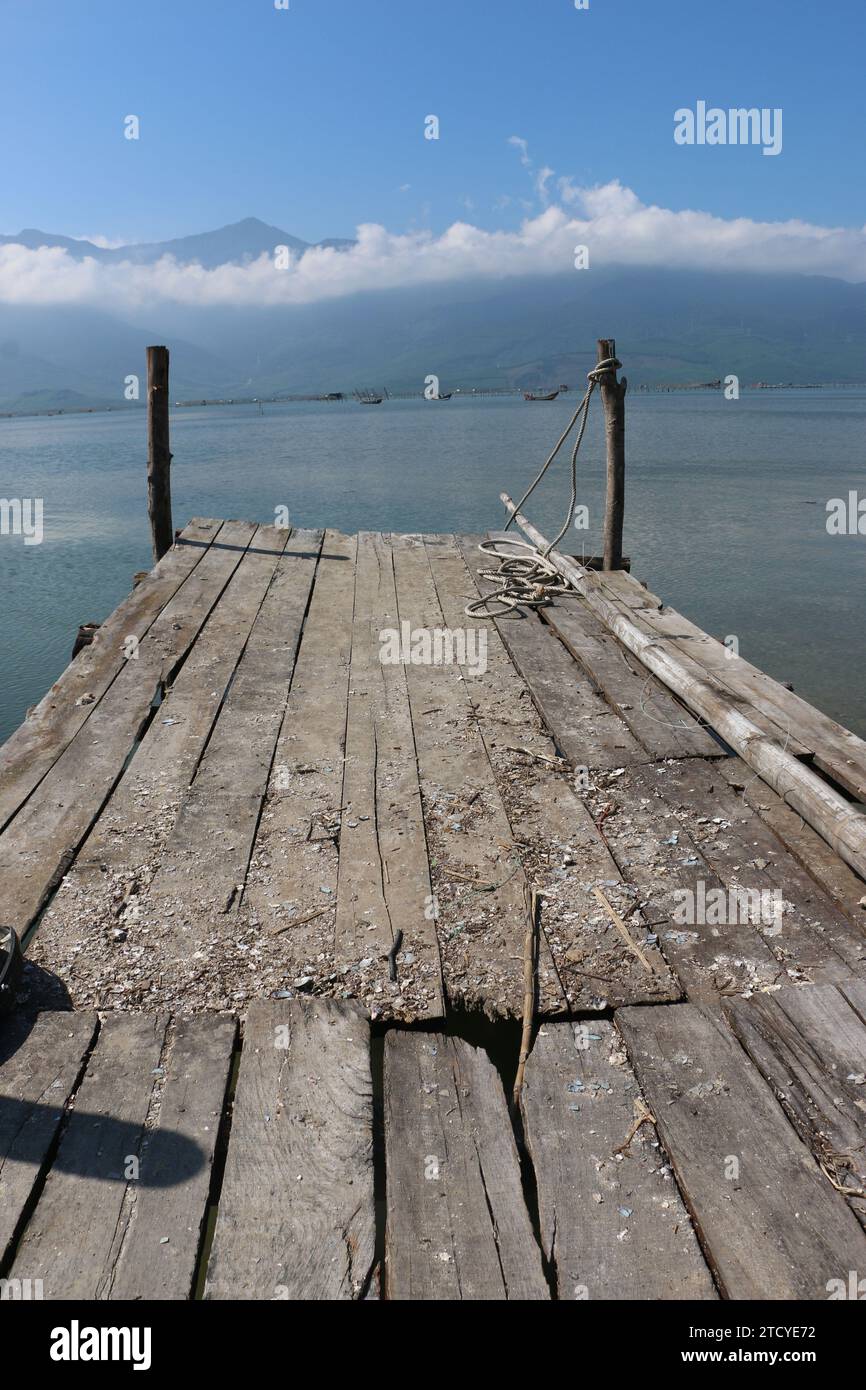 Old dock hi-res stock photography and images - Alamy