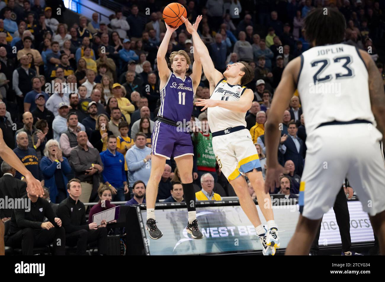 December 14, 2023: St. Thomas - Minnesota Tommies guard Drake Dobbs (11 ...