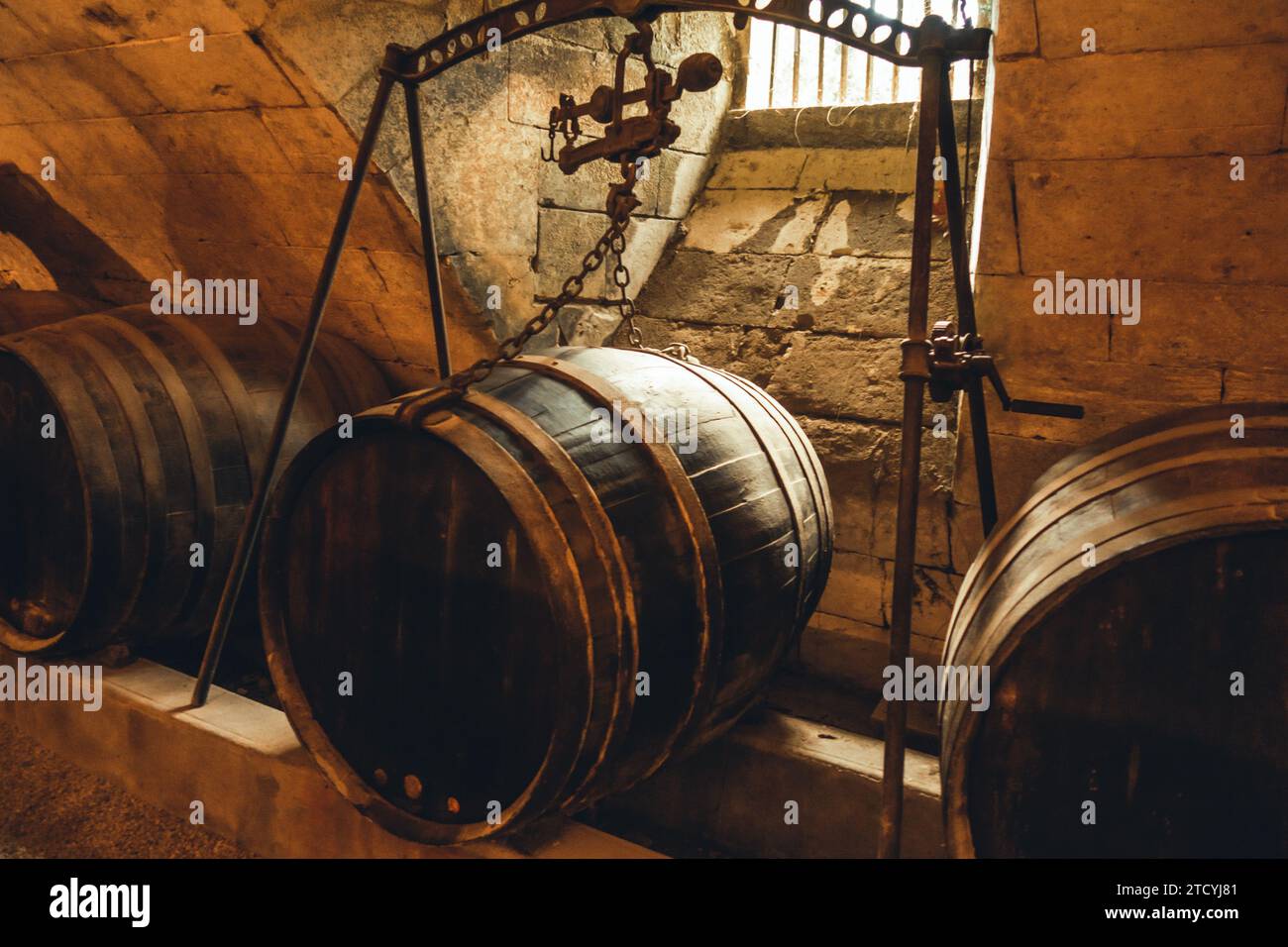 Rustic wine cellar hi-res stock photography and images - Alamy