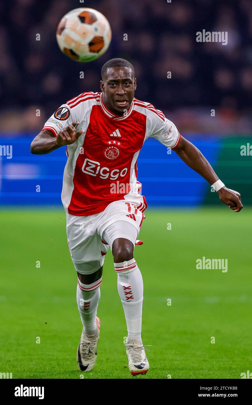 AMSTERDAM, NETHERLANDS - DECEMBER 14: Carlos Forbs (Ajax) controls the ...